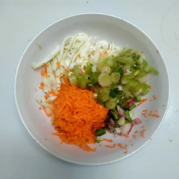 Resep Weci Sisa Sayur Sop Sederhana Rumahan di Yummy App