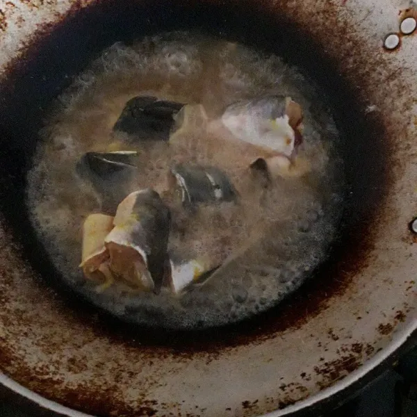 Resep Mangut Lele Kemangi Sederhana Rumahan di Yummy App Resep Mangut Lele Kemangi Sederhana Rumahan di Yummy App