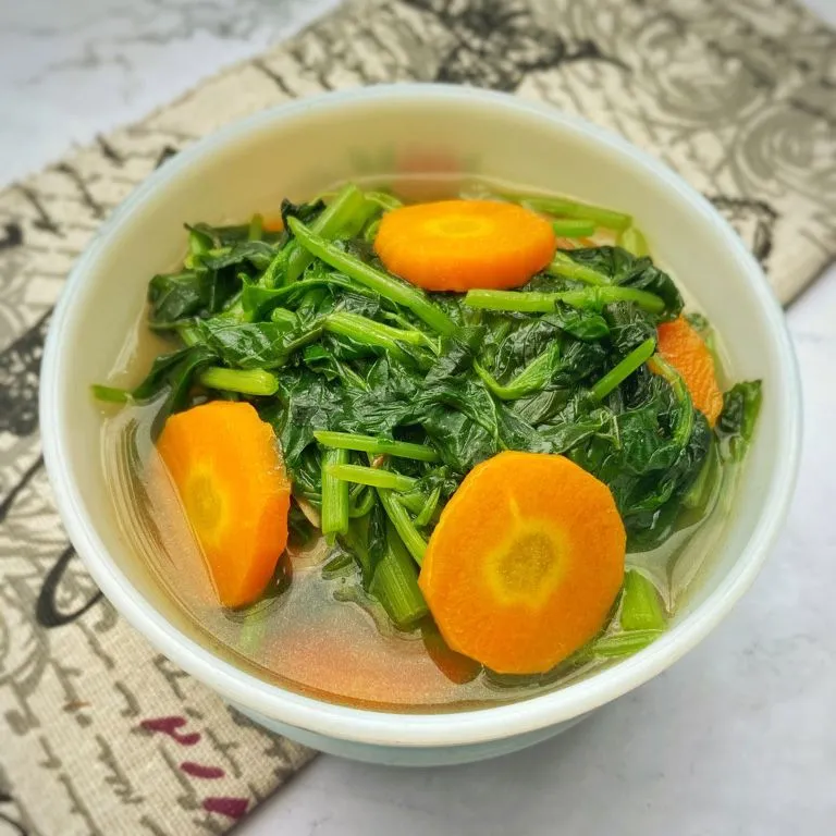 Resep Sayur Bening Bayam Wortel Sederhana Rumahan di Yummy App