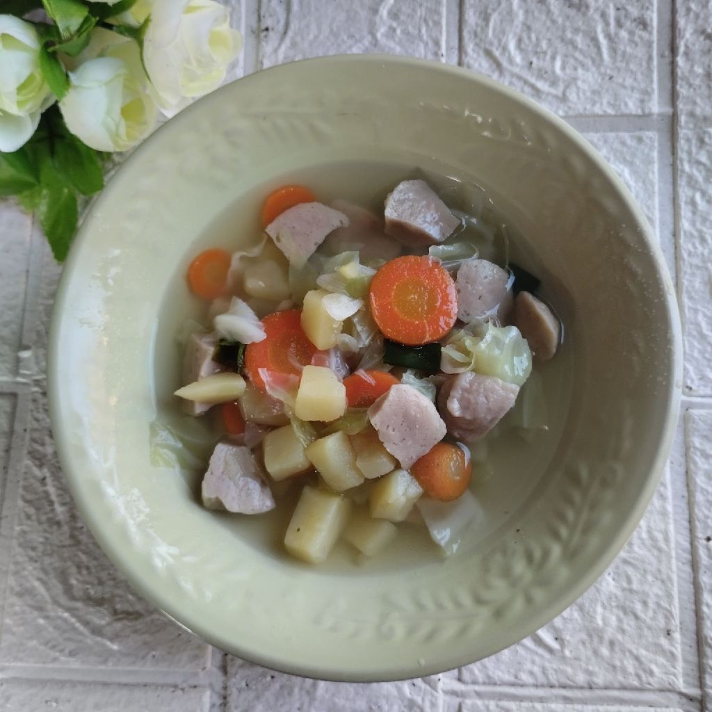 Resep Sop Kentang Baso Gurih Sederhana Rumahan di Yummy App
