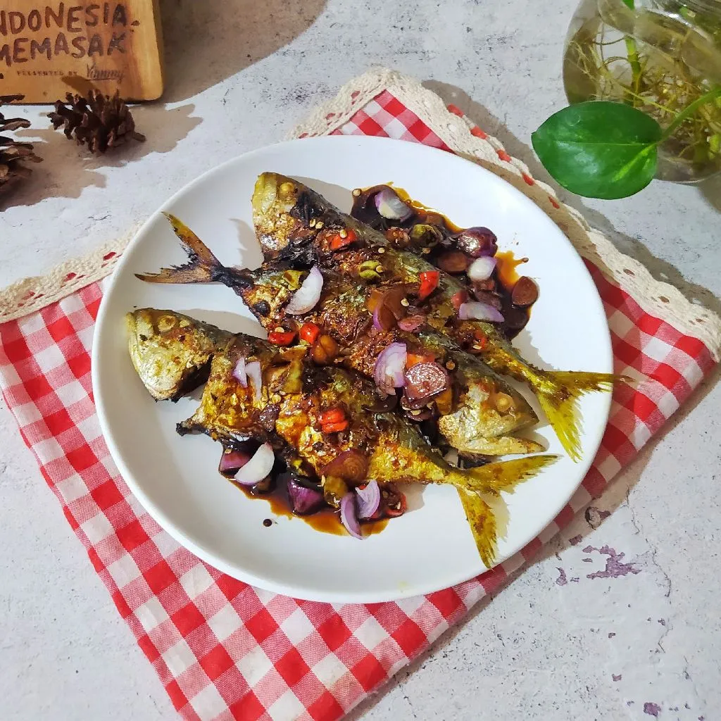 Resep Ikan Kembung Bakar Sambal Kecap Sederhana Rumahan di Yummy App