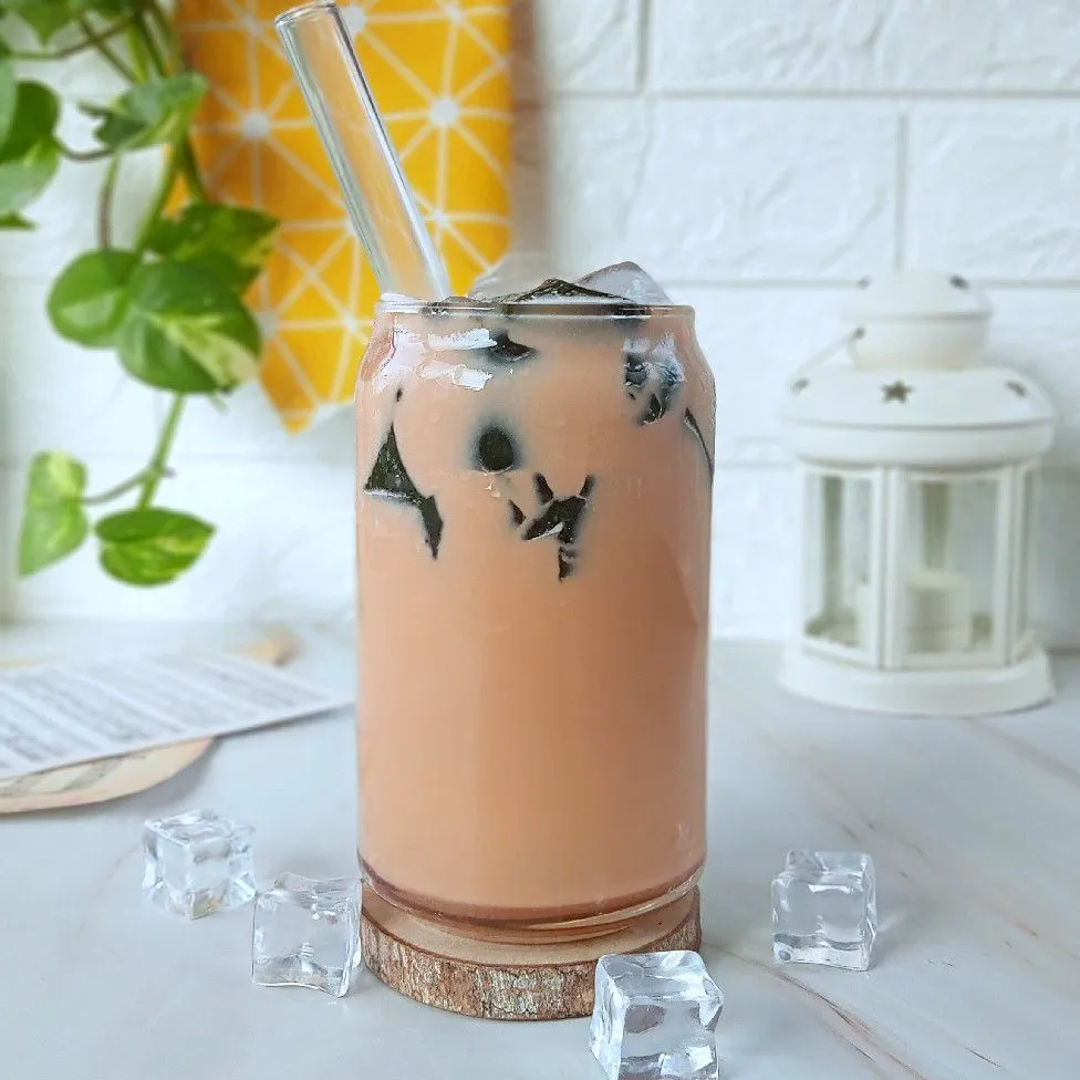 Resep Es Thai Tea Daluman Sederhana Rumahan di Yummy App