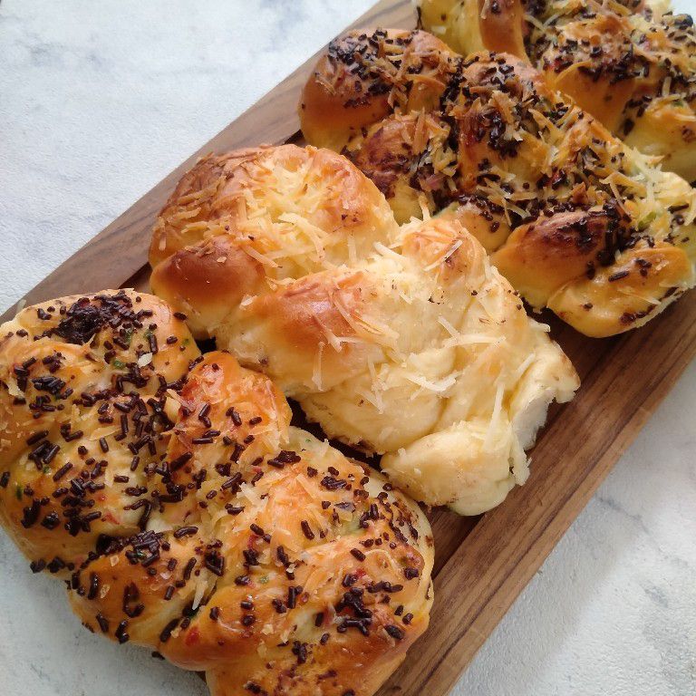 Resep Basic Soft Bun - Roti Kepang Sederhana Rumahan di Yummy App