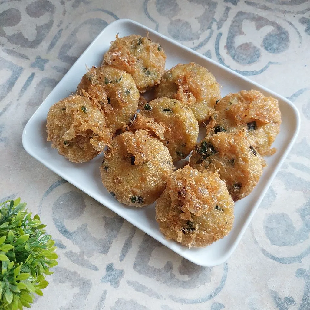 Resep Perkedel Kentang Ayam Suwir Sederhana Rumahan di Yummy App