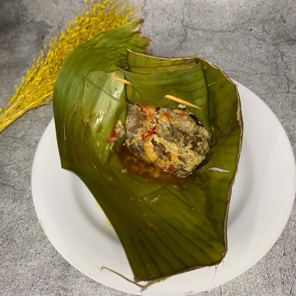 Resep Pepes Rempelo Ati Kelapa Pedas Sederhana Rumahan di Yummy App