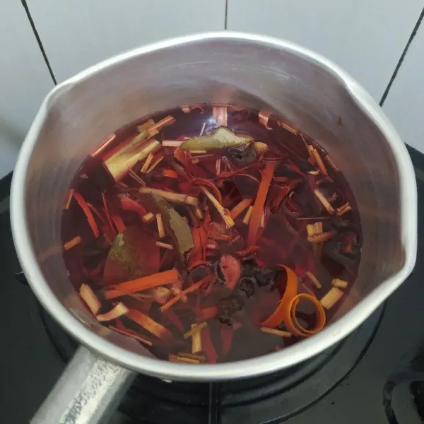 Resep Wedang Uwuh Khas Jogja Sederhana Rumahan Di Yummy App