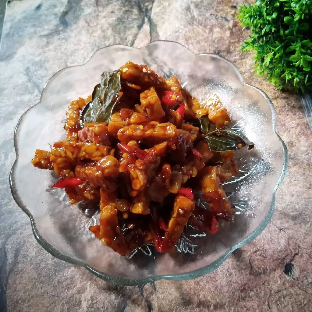 Resep Tempe Orek Pedas Manis Sederhana Rumahan di Yummy App Resep Tempe Orek Pedas Manis Sederhana Rumahan di Yummy App