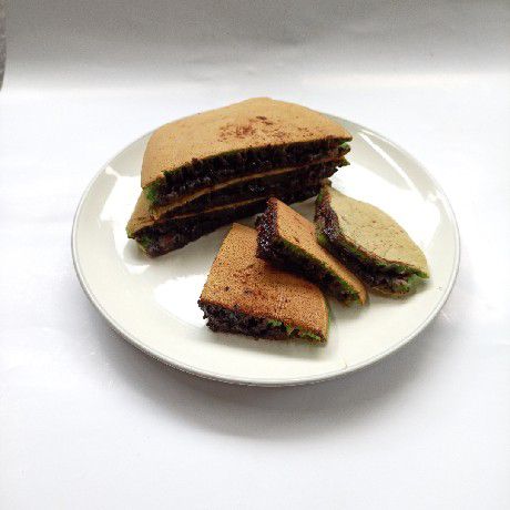 Resep Kue Terang Bulan Pandan Coklat Sederhana Rumahan di Yummy App