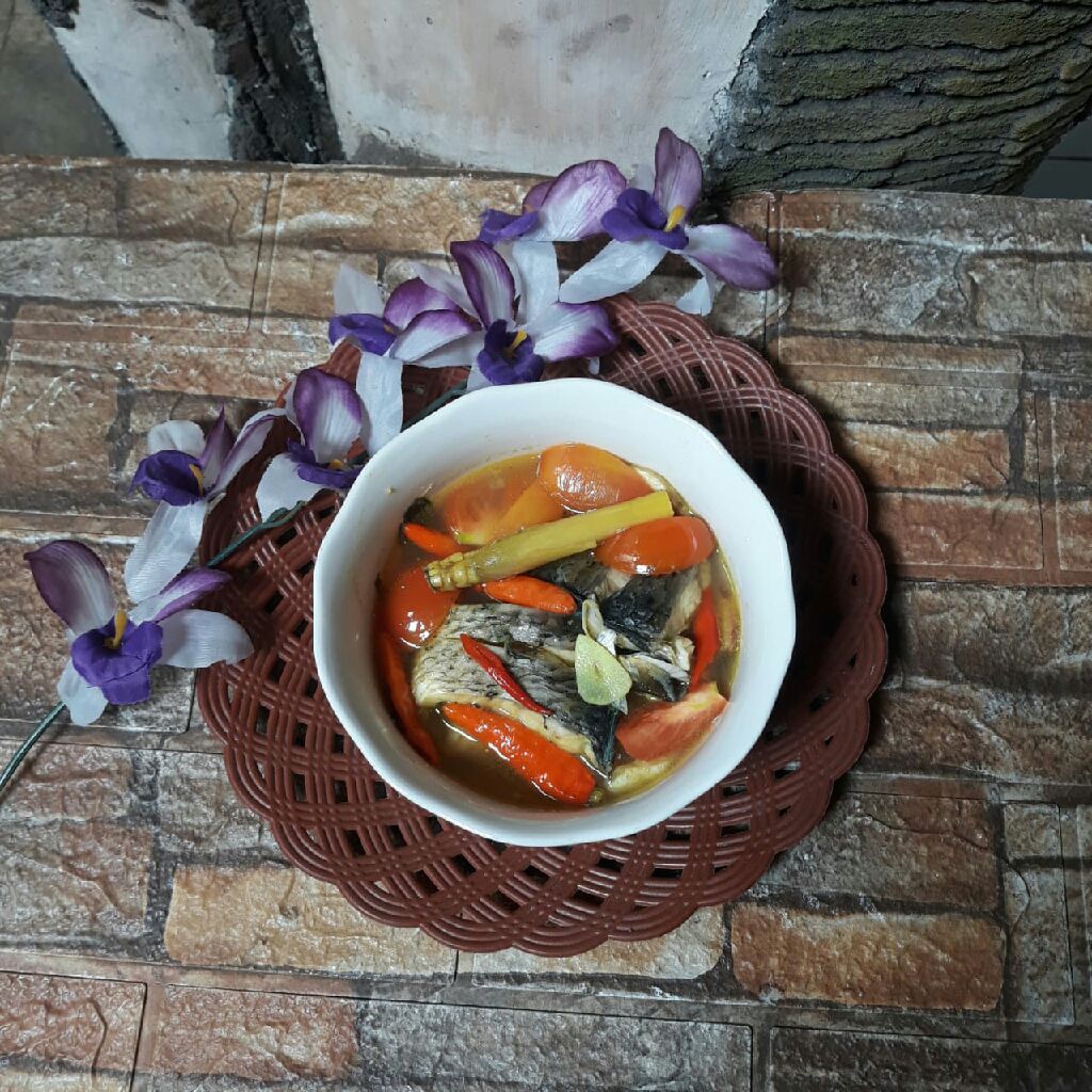 Resep Asem - Asem Ikan Karper Sederhana Rumahan di Yummy App