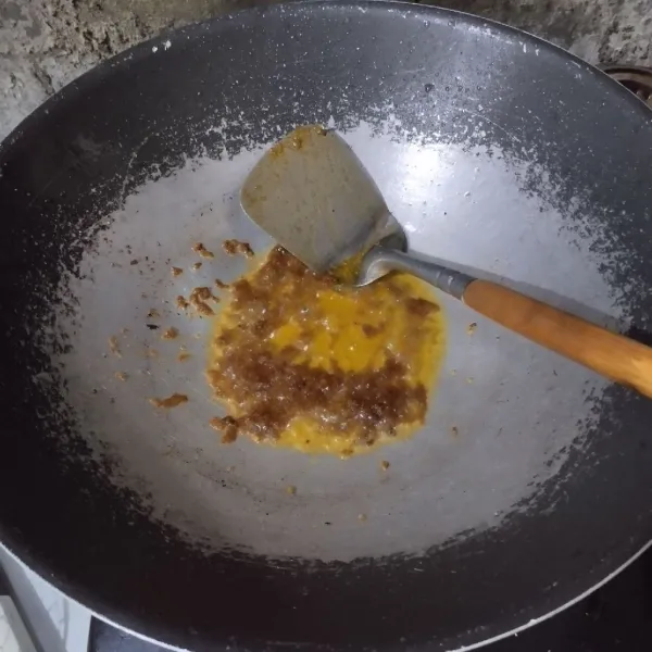 Resep Nasi Goreng Ayam Kare Praktis Sederhana Rumahan di Yummy App