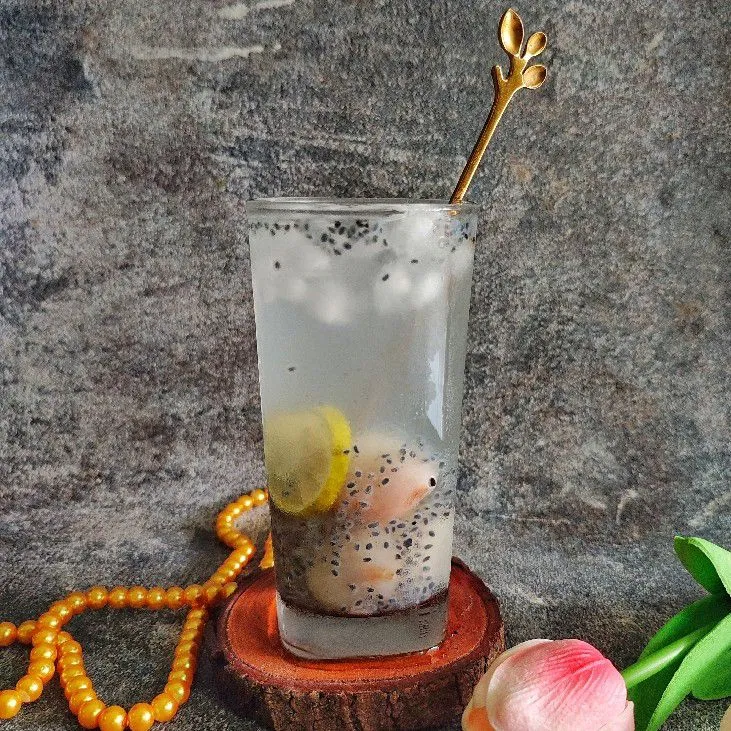 Resep Ice Lychee Selasih Sederhana Rumahan Di Yummy App
