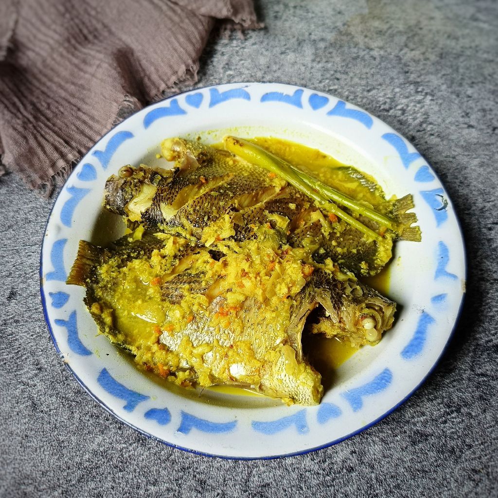 Resep Ikan Biawan Bumbu Kuning Sederhana Rumahan dari Heny Rosita