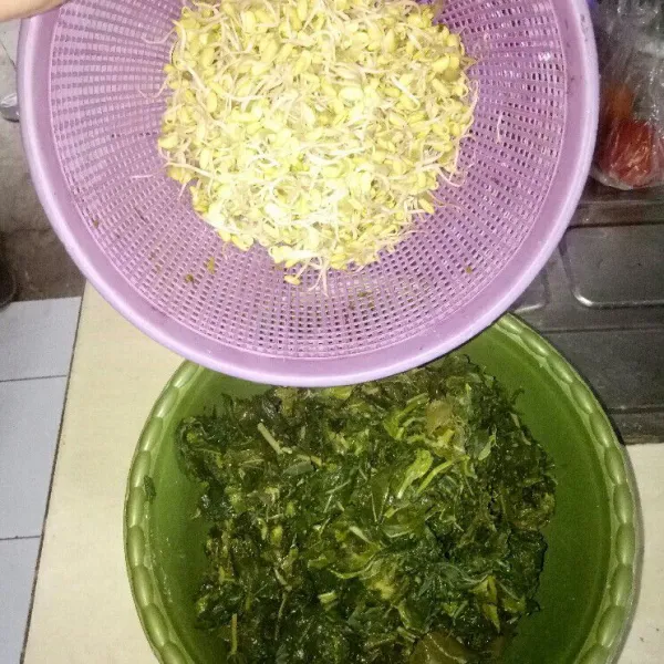 Resep Daun Singkong Masak Jengkol Pedas Sederhana Rumahan di Yummy App Resep Daun Singkong Masak Jengkol Pedas Sederhana Rumahan di Yummy App