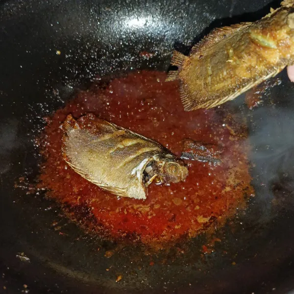 Resep Ikan Biawan Bumbu Merah Sederhana Rumahan di Yummy App