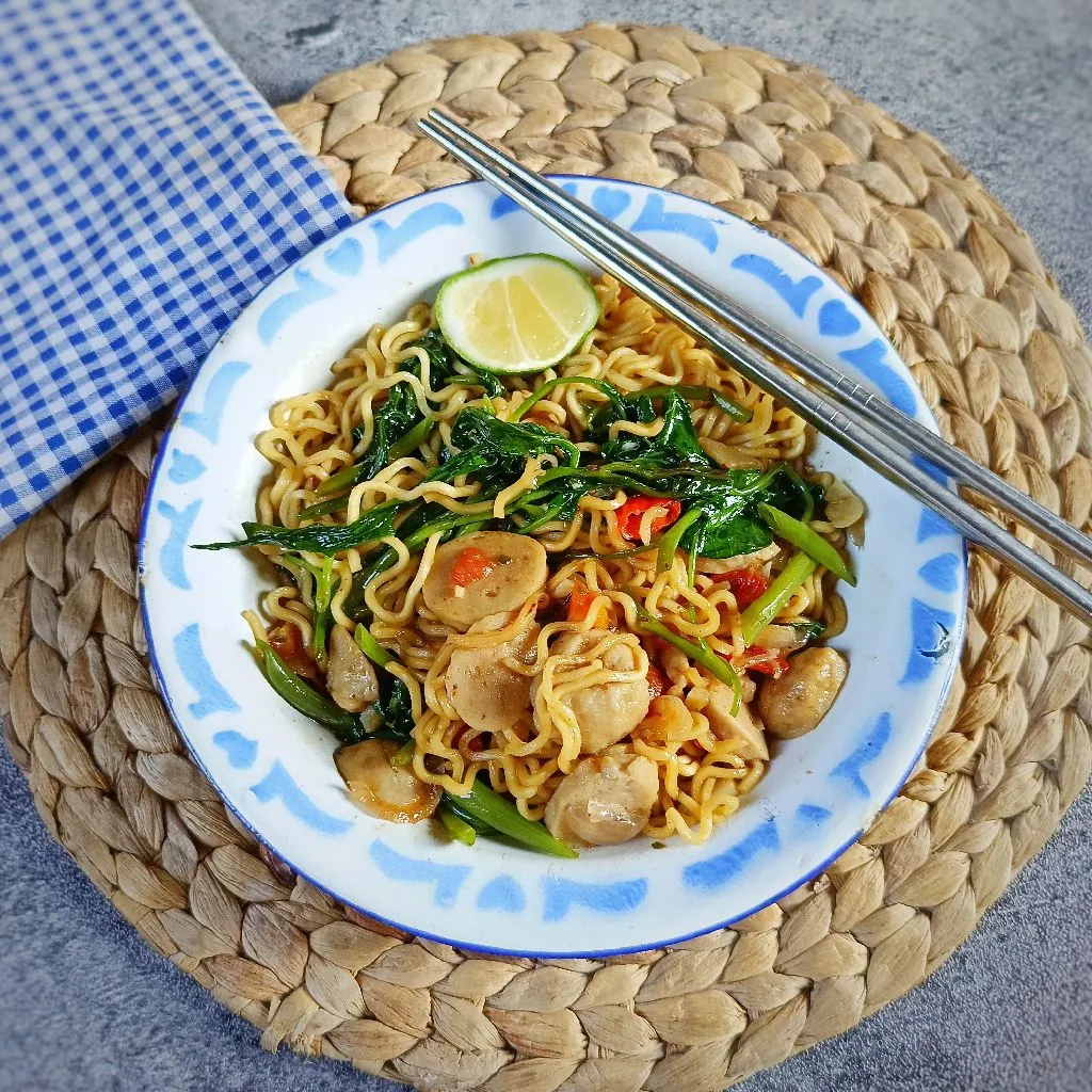 Resep Mie Kangkung Baso Sederhana Rumahan Di Yummy App