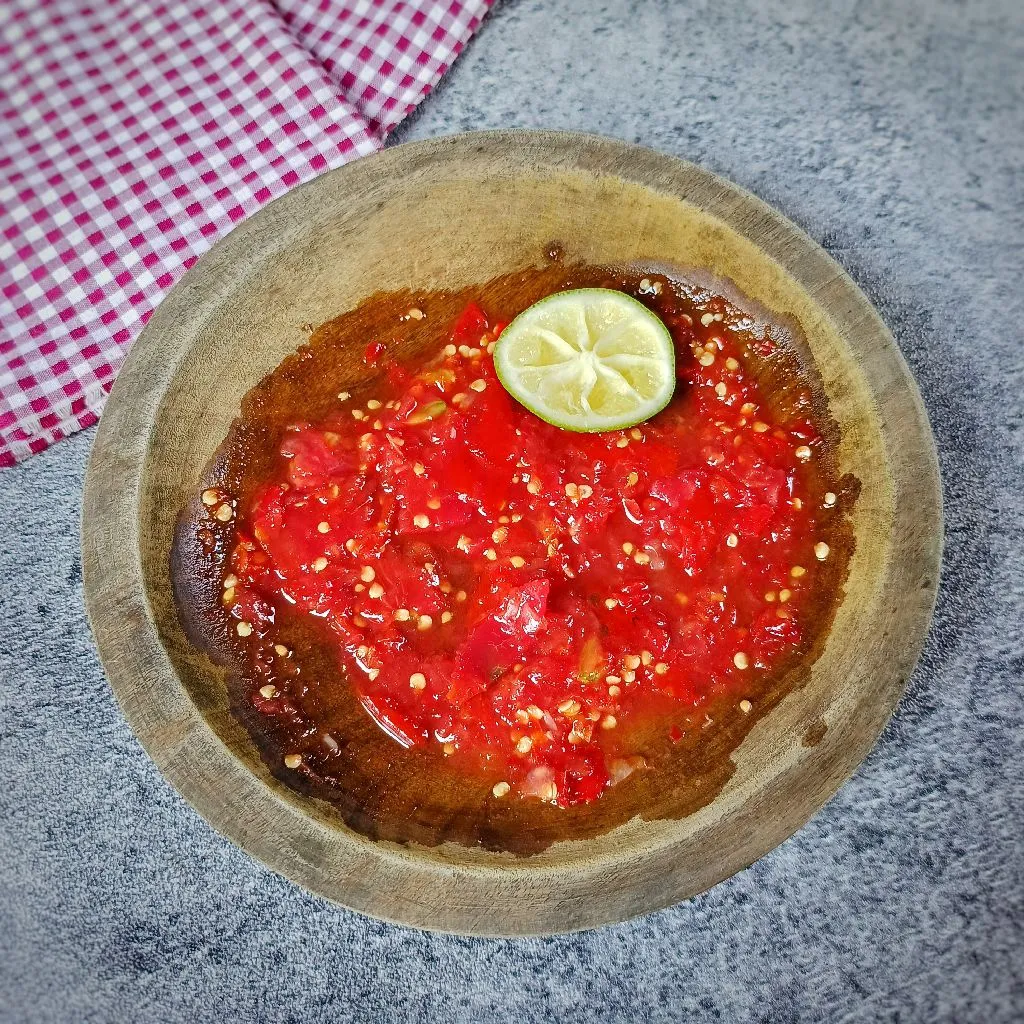 Resep Sambal Mentah Jeruk Nipis Sederhana Rumahan di Yummy App Resep Sambal Mentah Jeruk Nipis Sederhana Rumahan di Yummy App