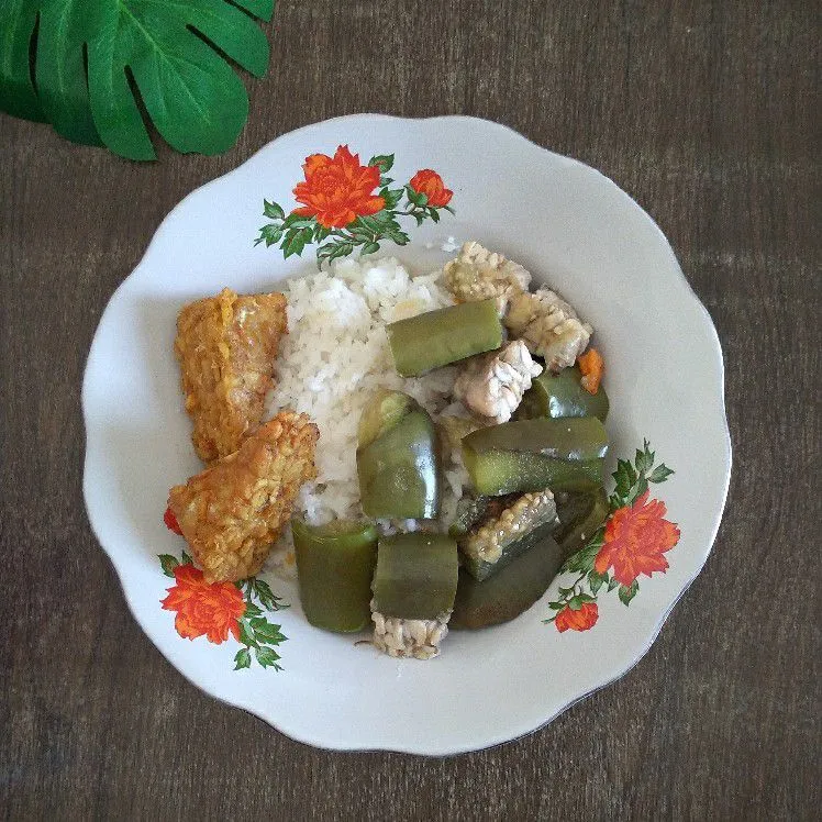 Resep Nasi Sayur Lodeh Terong Sederhana Rumahan di Yummy App Resep Nasi Sayur Lodeh Terong Sederhana Rumahan di Yummy App