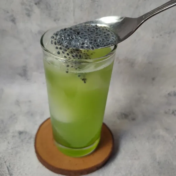 Resep Es Timun Selasih Sirup Melon Sederhana Rumahan di Yummy App