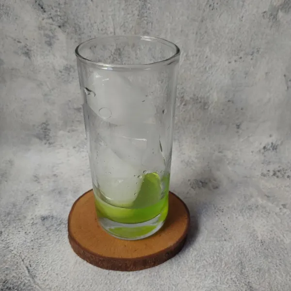 Resep Es Timun Selasih Sirup Melon Sederhana Rumahan Di Yummy App