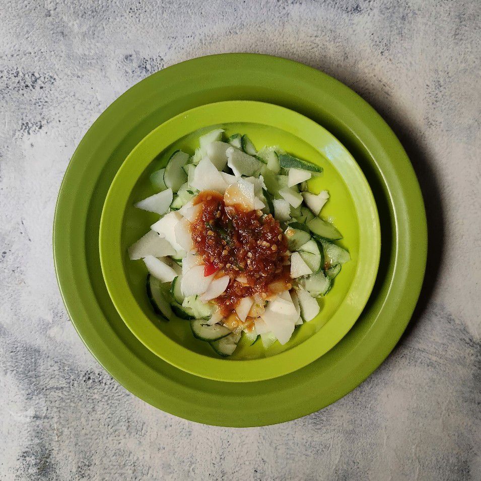 Resep Rujak Bengkoang Timun Sederhana Rumahan di Yummy App