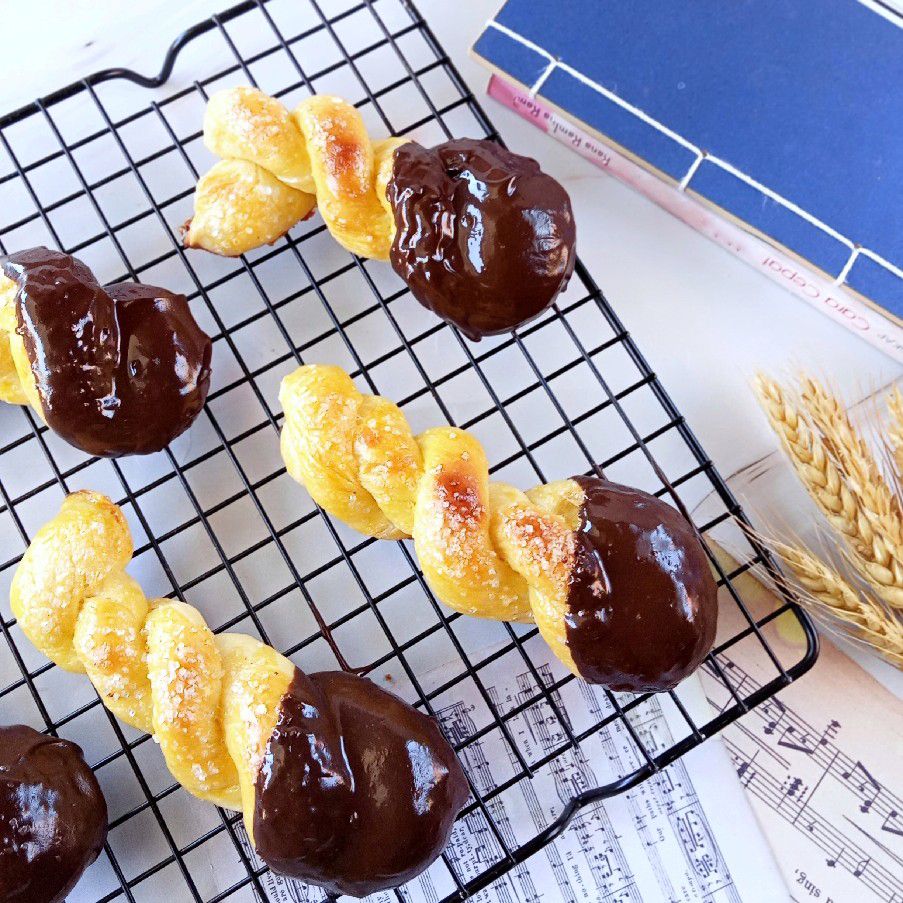 Resep Roti Kepang Coklat Sederhana Rumahan di Yummy App