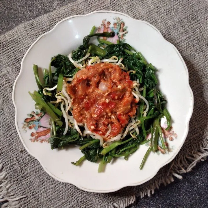 Resep Plecing Kangkung Khas Bali #KURCEPPEJUANGRESEPNUSANTARA Sederhana ...