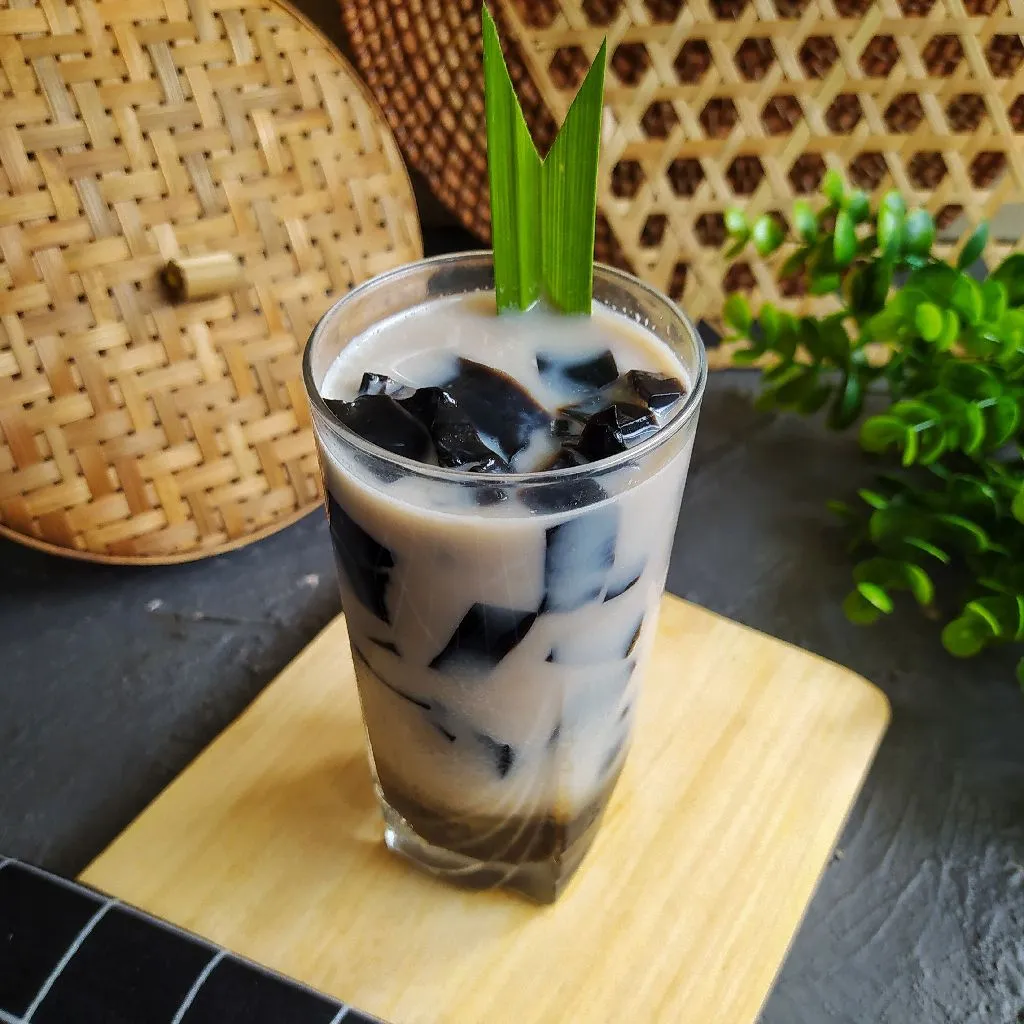 Resep Es Susu Cincau Gula Aren Sederhana Rumahan Di Yummy App