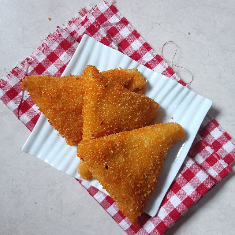 Resep Risol Margo Versi Segitiga Sederhana Rumahan di Yummy App