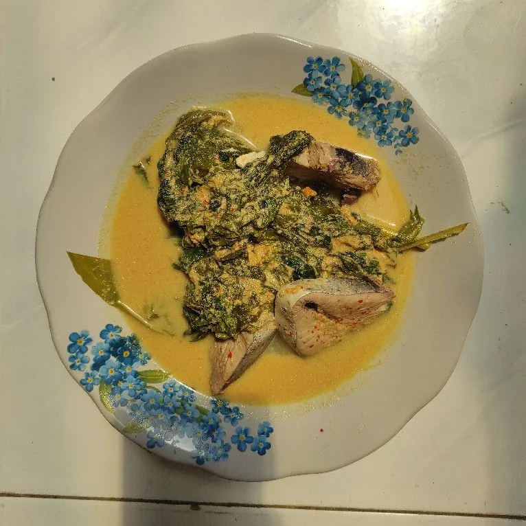 Resep Gulai Ikan Pucuak Ubi Khas Padang Sederhana Rumahan Di Yummy App