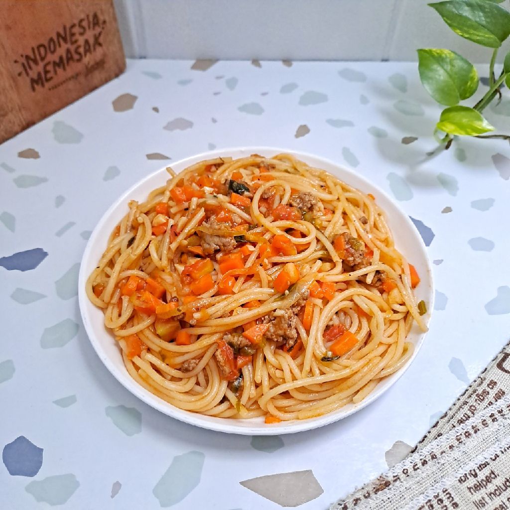 Resep Spaghetti Daging Tomat Sederhana Rumahan di Yummy App
