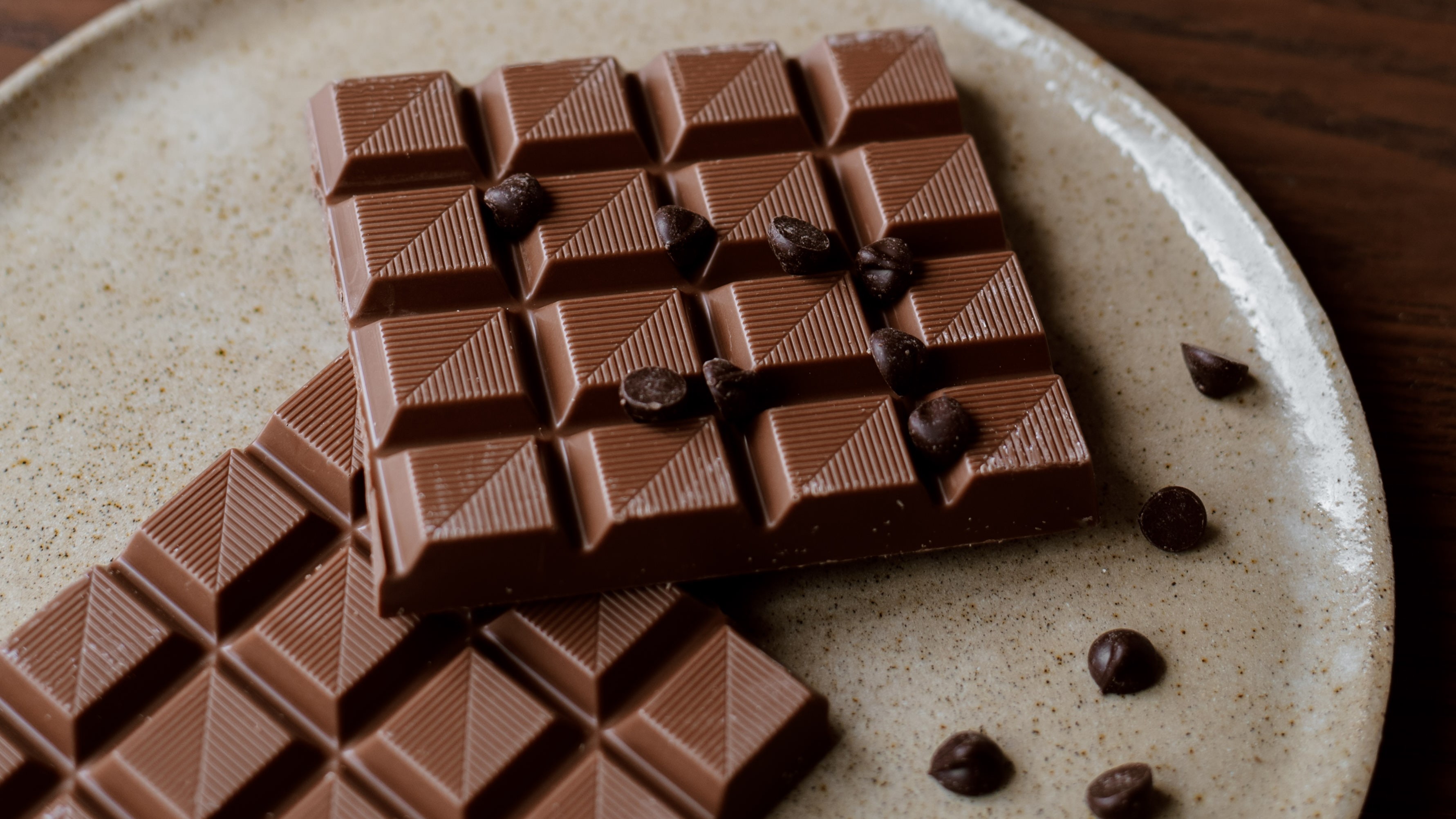 8 Merk Cokelat Paling Enak 2024 dan Terfavorit