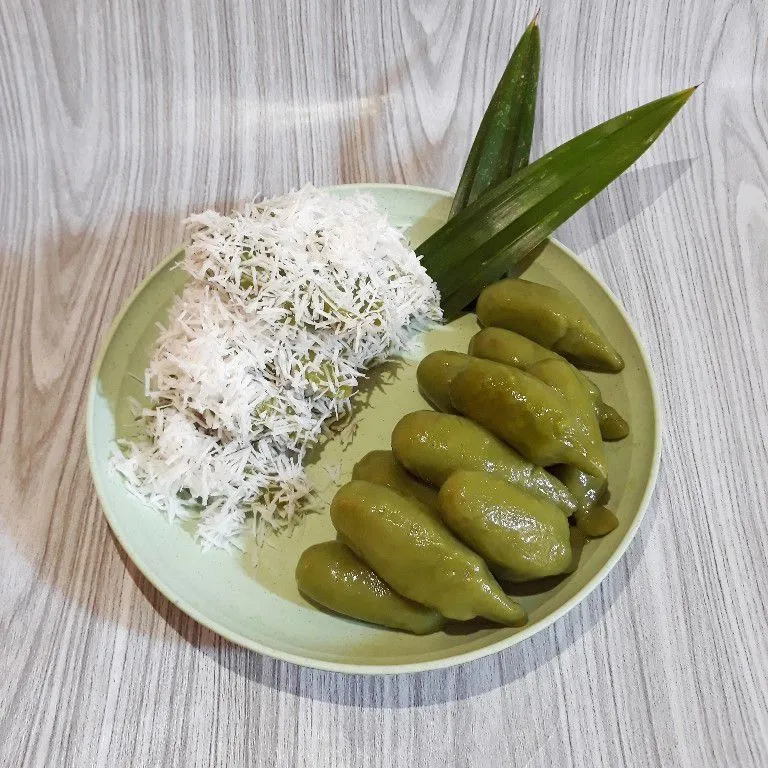 Resep Klepon Bali Sederhana Rumahan Di Yummy App