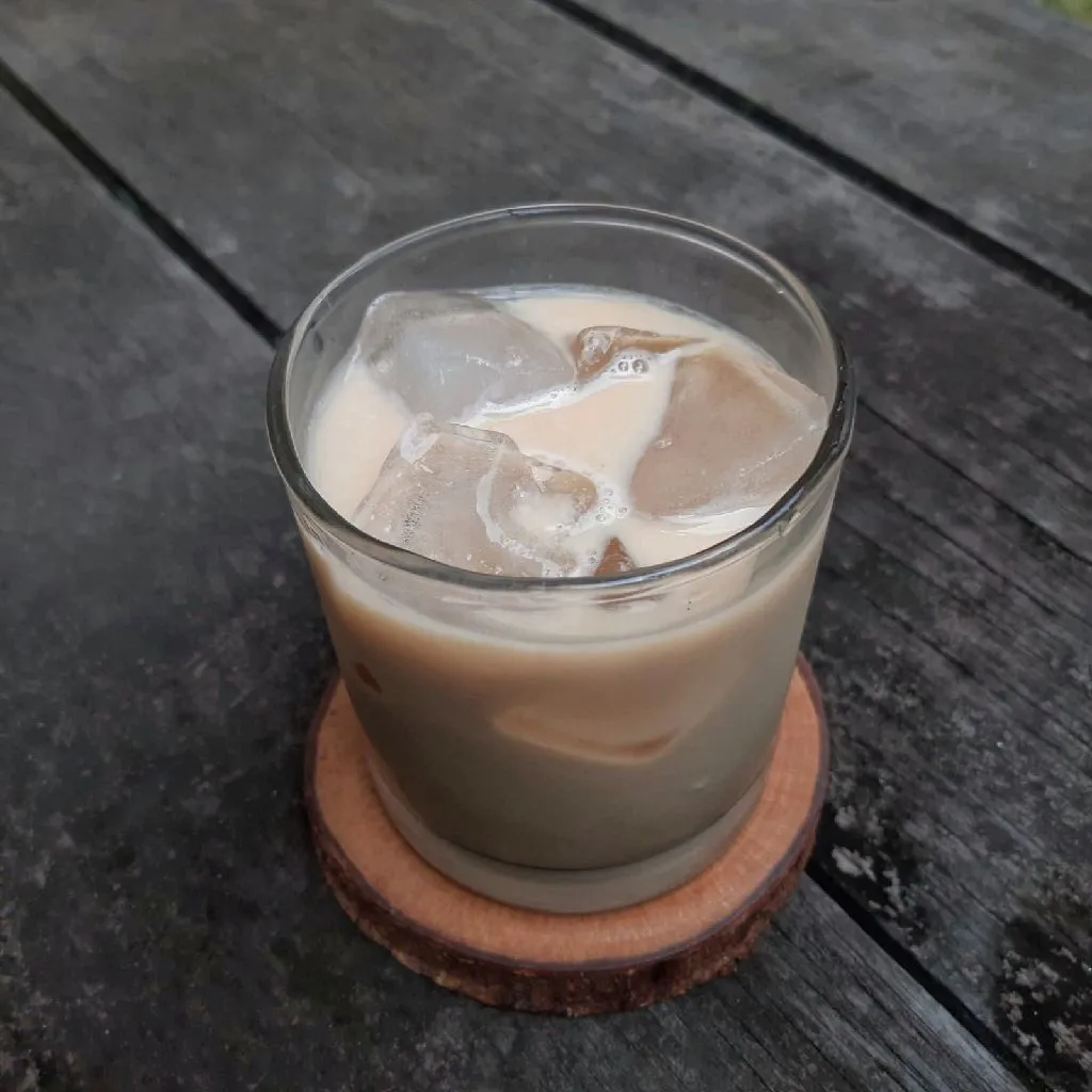 Resep Es Kopi Susu Karamel Sederhana Rumahan di Yummy App Resep Es Kopi Susu Karamel Sederhana Rumahan di Yummy App