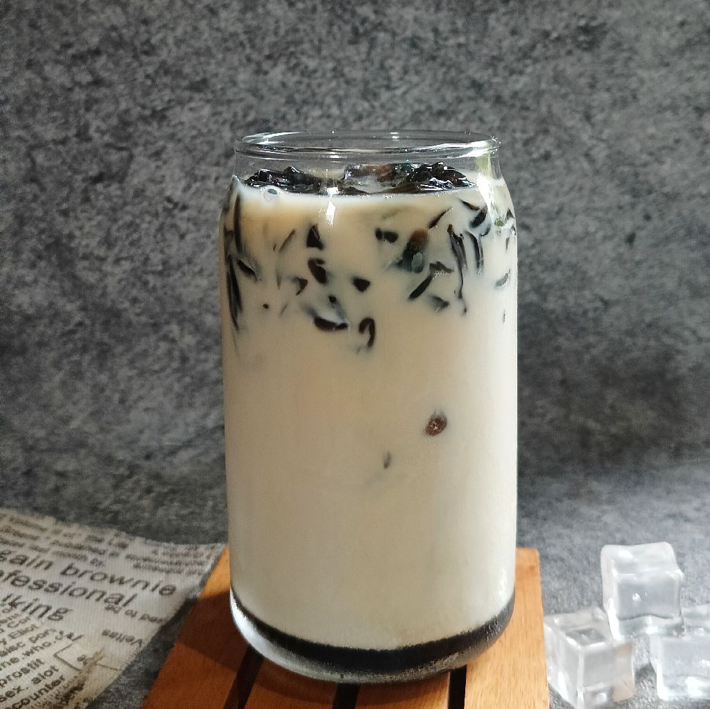 Resep Es Teh Cincau Susu Gula Aren Sederhana Rumahan di Yummy App