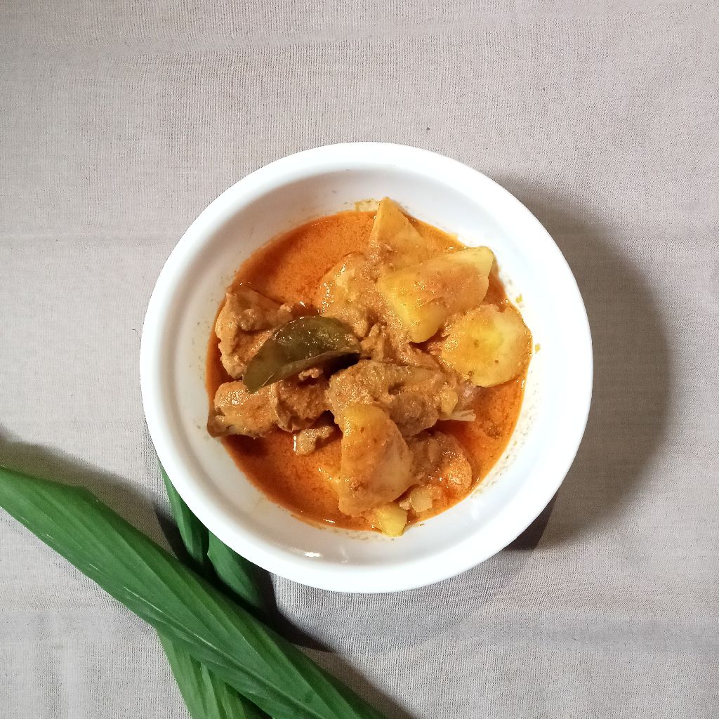 Resep Gulai Ayam Kentang Sederhana Rumahan di Yummy App