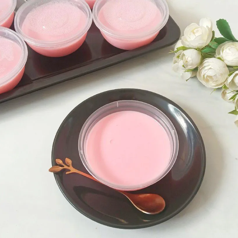 Resep Silky Puding Strawberry Sederhana Rumahan di Yummy App