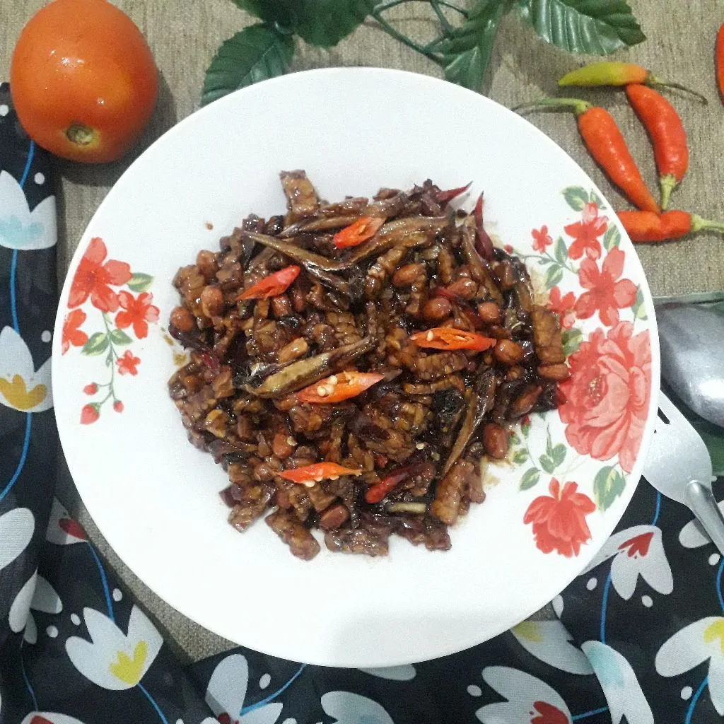 Resep Orek Tempe Teri Kacang Sederhana Rumahan di Yummy App Resep Orek Tempe Teri Kacang Sederhana Rumahan di Yummy App