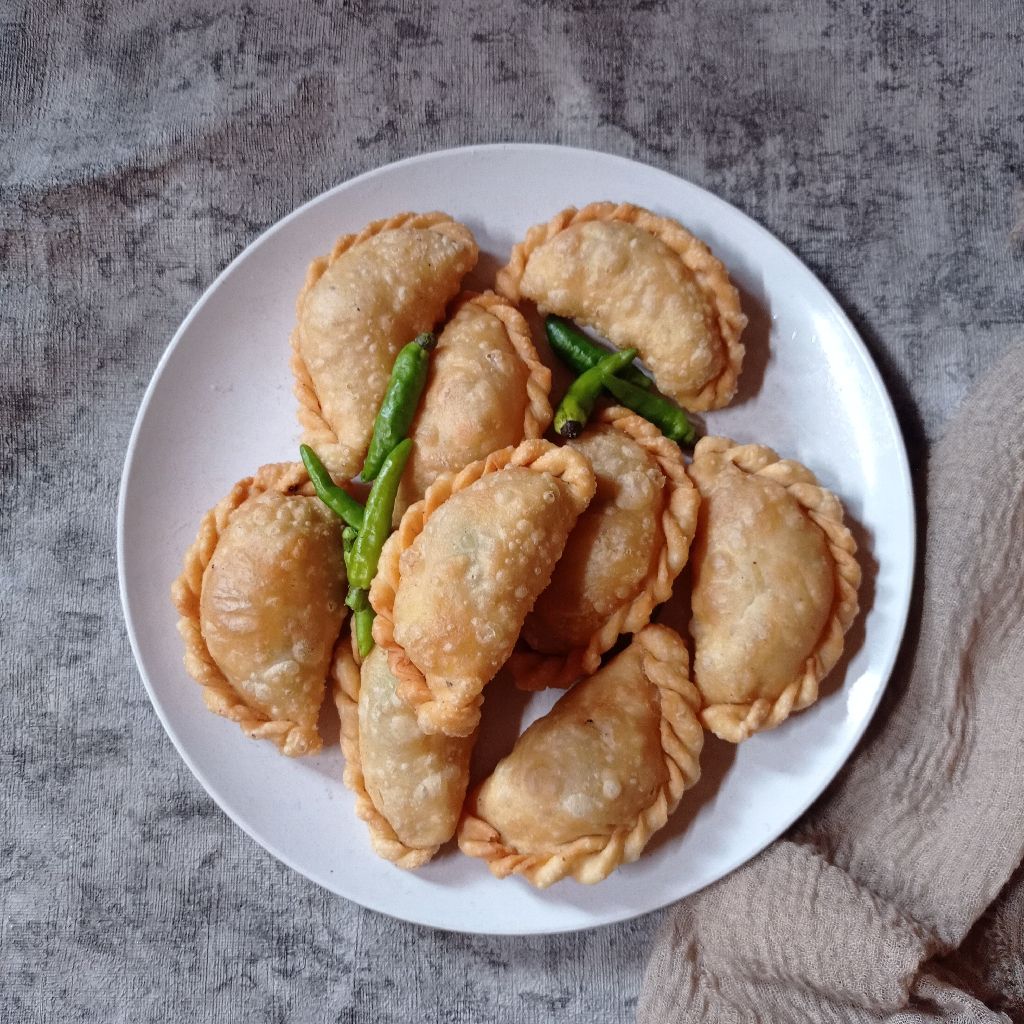 Resep Pastel Isi Kentang Sederhana Rumahan di Yummy App