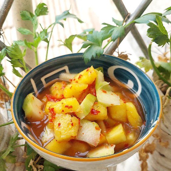 Resep Asinan Kedondong dan Nanas Sederhana Rumahan di Yummy App