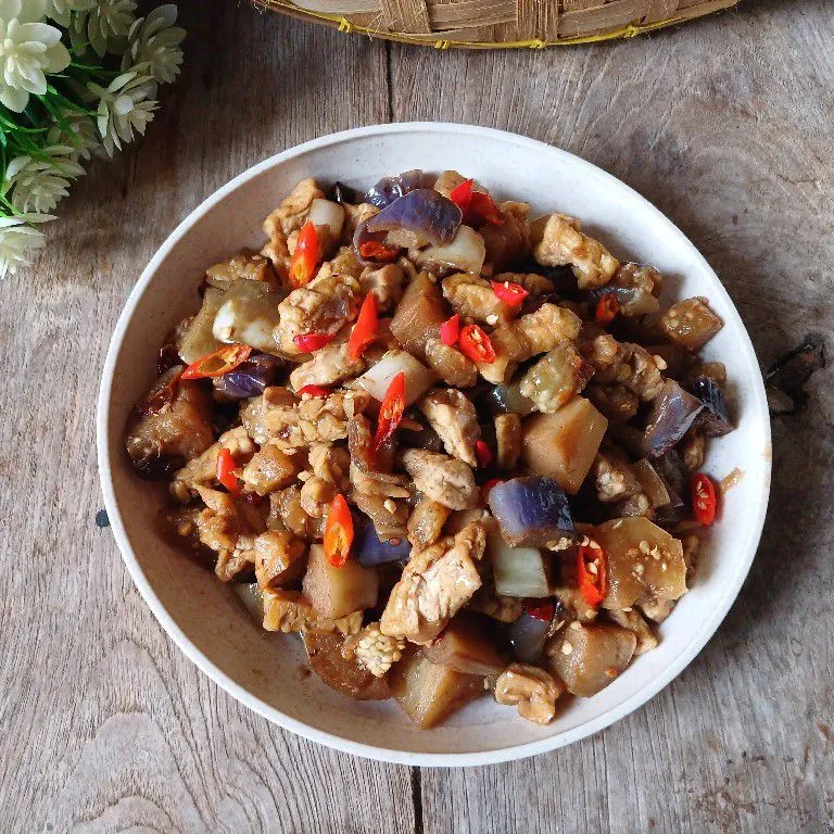 Resep Tumis Terong Tahu Tempe Sederhana Rumahan Di Yummy App