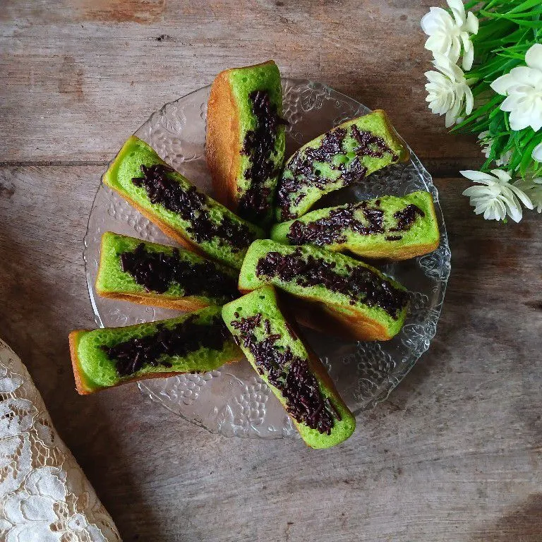 Resep Pukis Pandan Cokelat Sederhana Rumahan di Yummy App Resep Pukis Pandan Cokelat Sederhana Rumahan di Yummy App