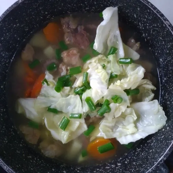 Resep Soup Daging Sapi Sederhana Rumahan di Yummy App