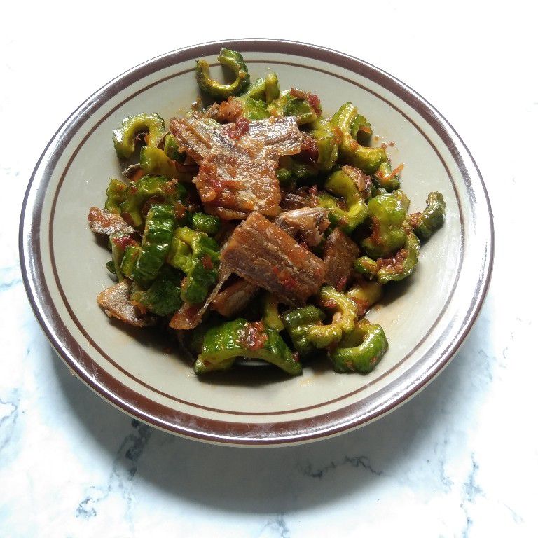 Resep Pare Ikan Asin Tanpa Rasa Pahit Sederhana Rumahan di Yummy App