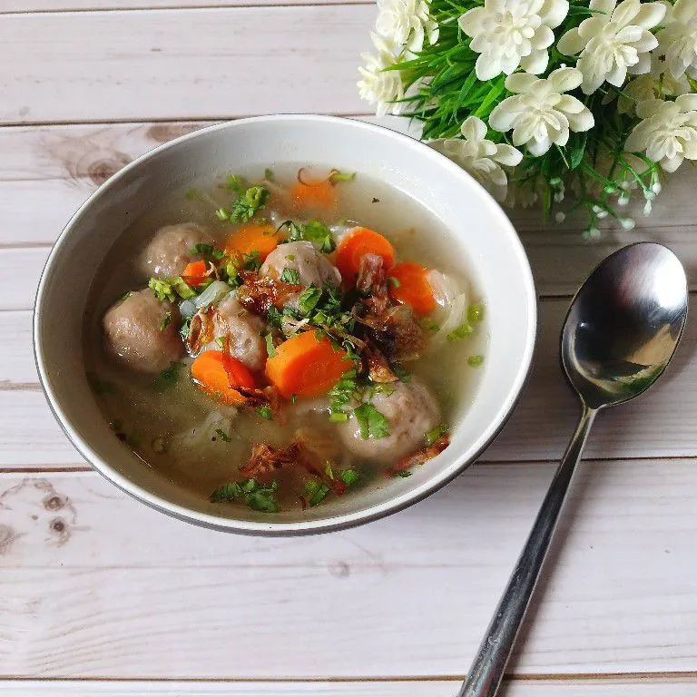 Resep Sop Bakso Sawi Putih Sederhana Rumahan di Yummy App