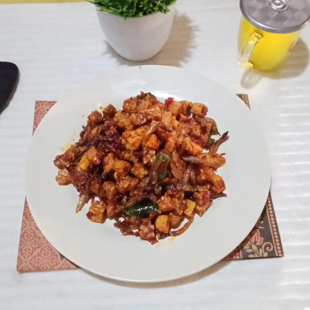 Resep Orek Tempe Teri Pedas Manis Sederhana Rumahan di Yummy App Resep Orek Tempe Teri Pedas Manis Sederhana Rumahan di Yummy App