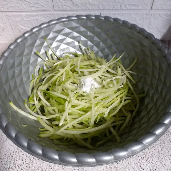 Resep Oseng Labu Siam Serut Sederhana Rumahan di Yummy App