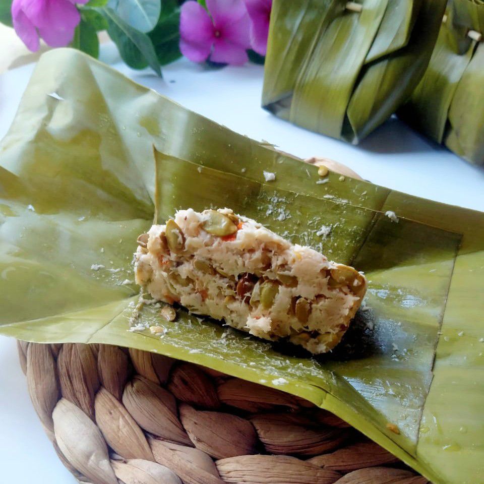 Resep Botok Lamtoro Tempe Semangit Sederhana Rumahan di Yummy App
