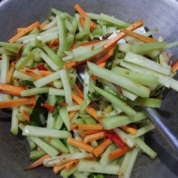 Resep Tumis Labu Siam dan Wortel Sederhana Rumahan di Yummy App