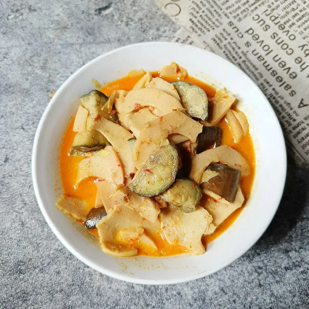 Resep Gulai Rebung Terong Sederhana Rumahan Di Yummy App