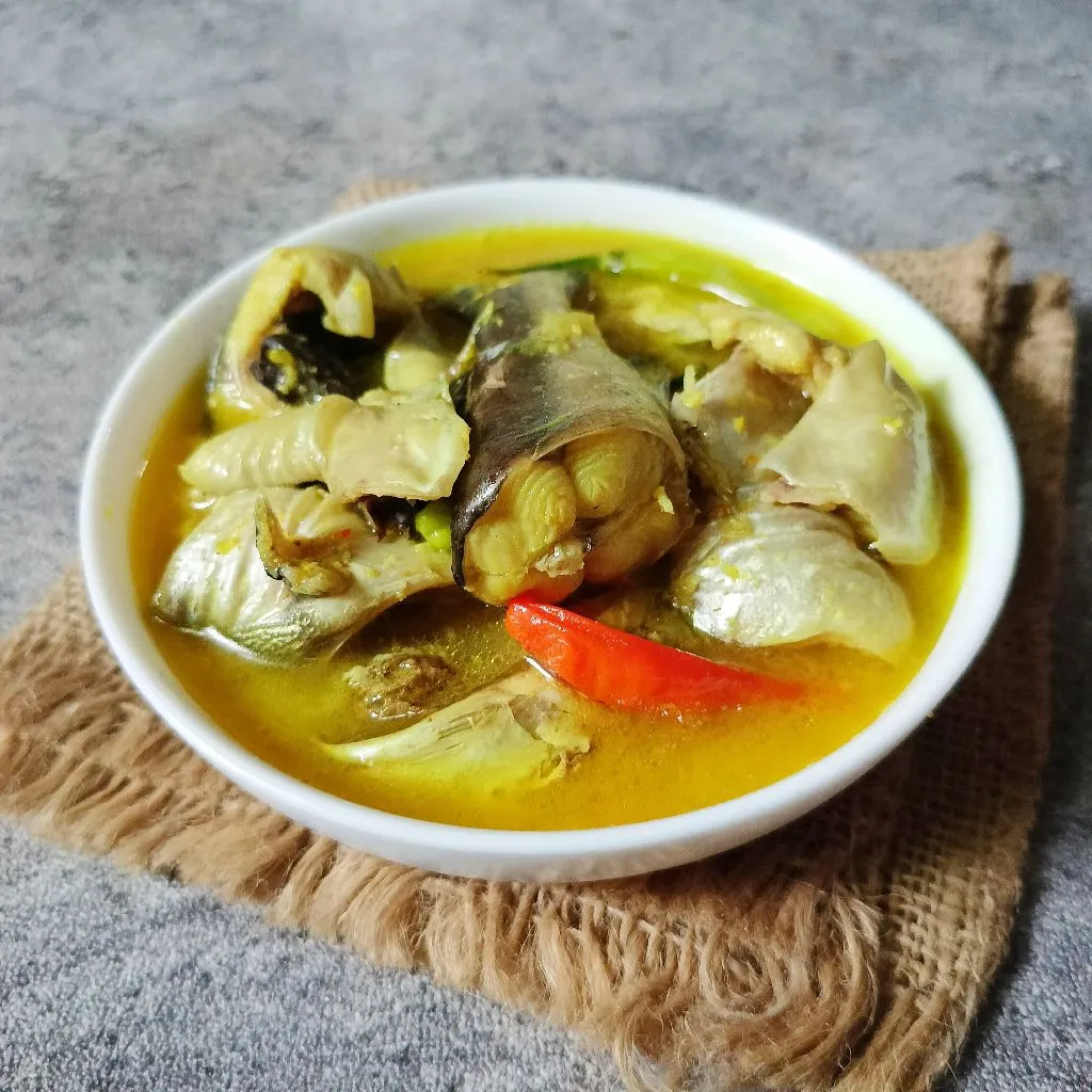 Resep Ikan Manyung Kuah Kuning Pedas Sederhana Rumahan di Yummy App
